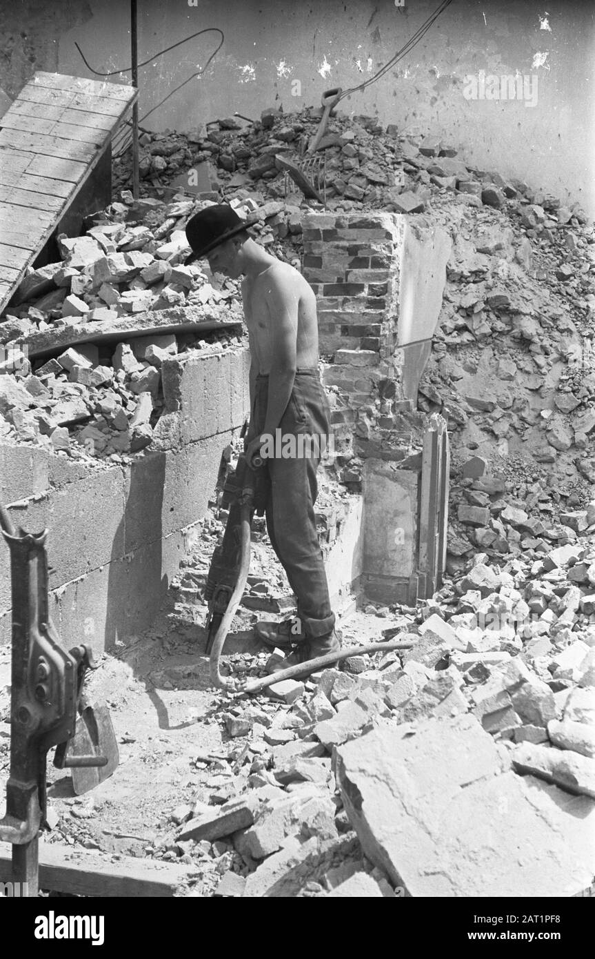 June temperature Black and White Stock Photos & Images - Alamy