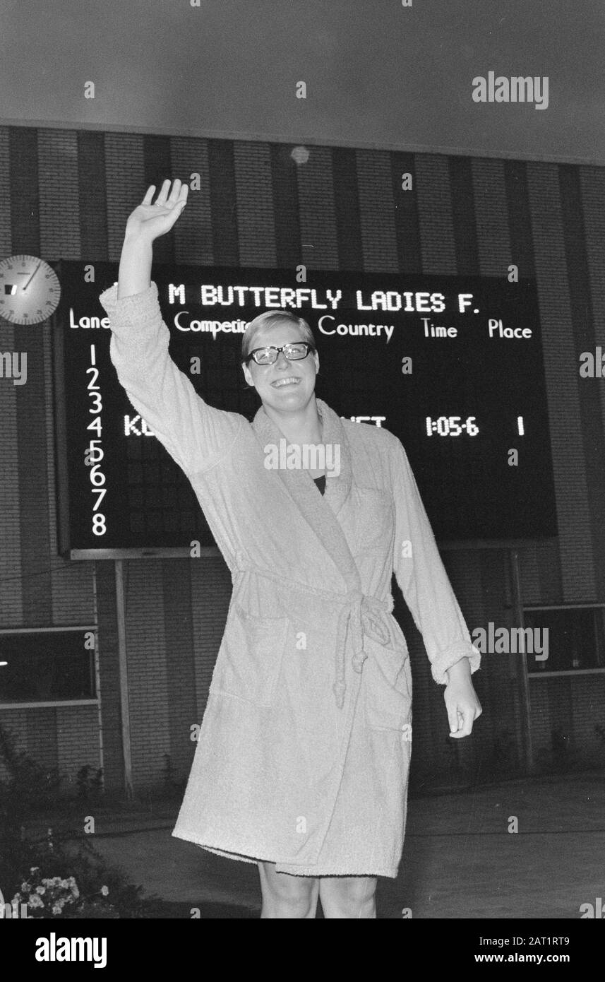 European Swimming Championships, Ada Kok on stage Date: August 26, 1966 ...