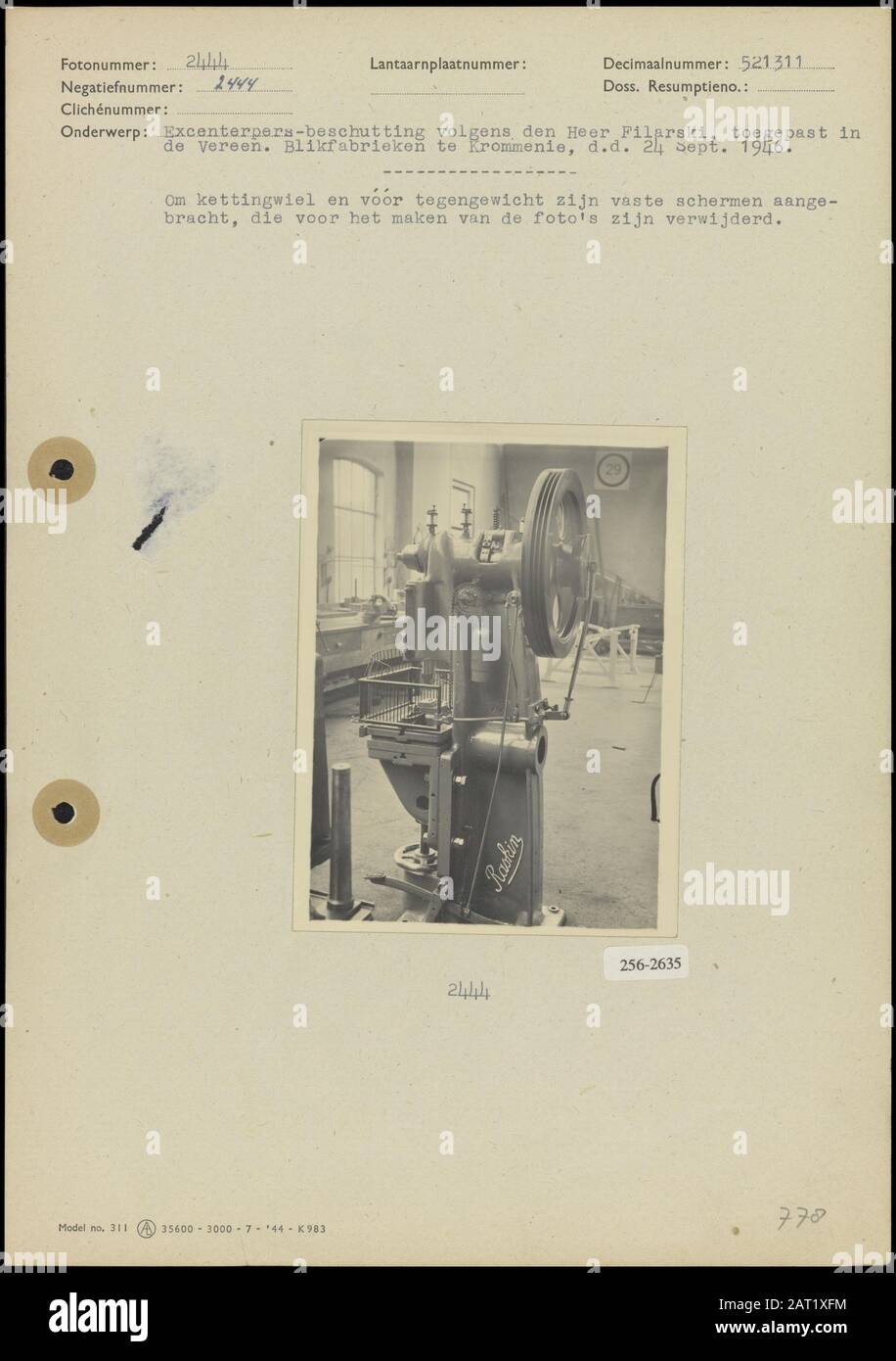 Fixed counterweight hi-res stock photography and images - Alamy