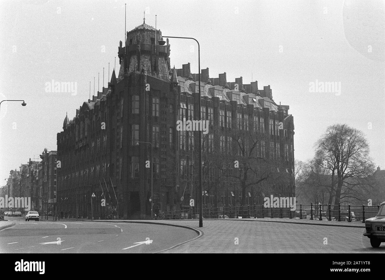 1970s house exterior hi-res stock photography and images - Alamy