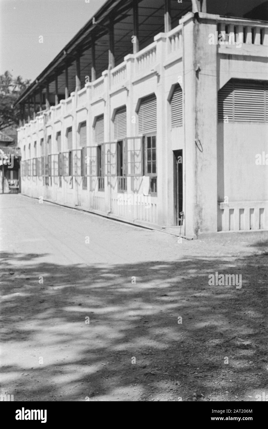 Military Hospital in Semarang Exterior of the building Date: 1947/06/01 ...