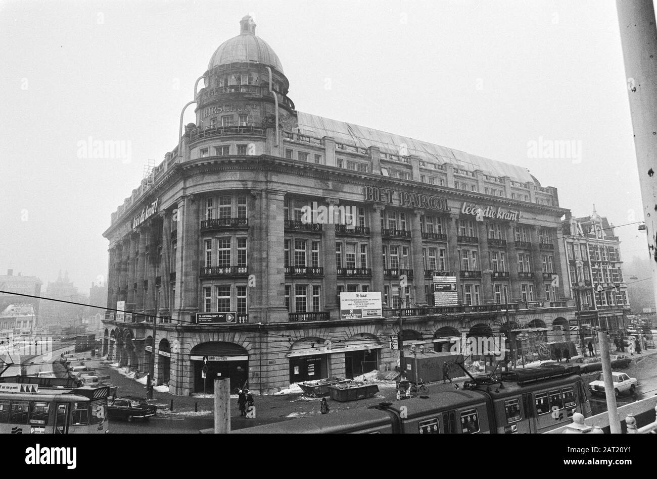 Hirsch building Black and White Stock Photos & Images - Alamy