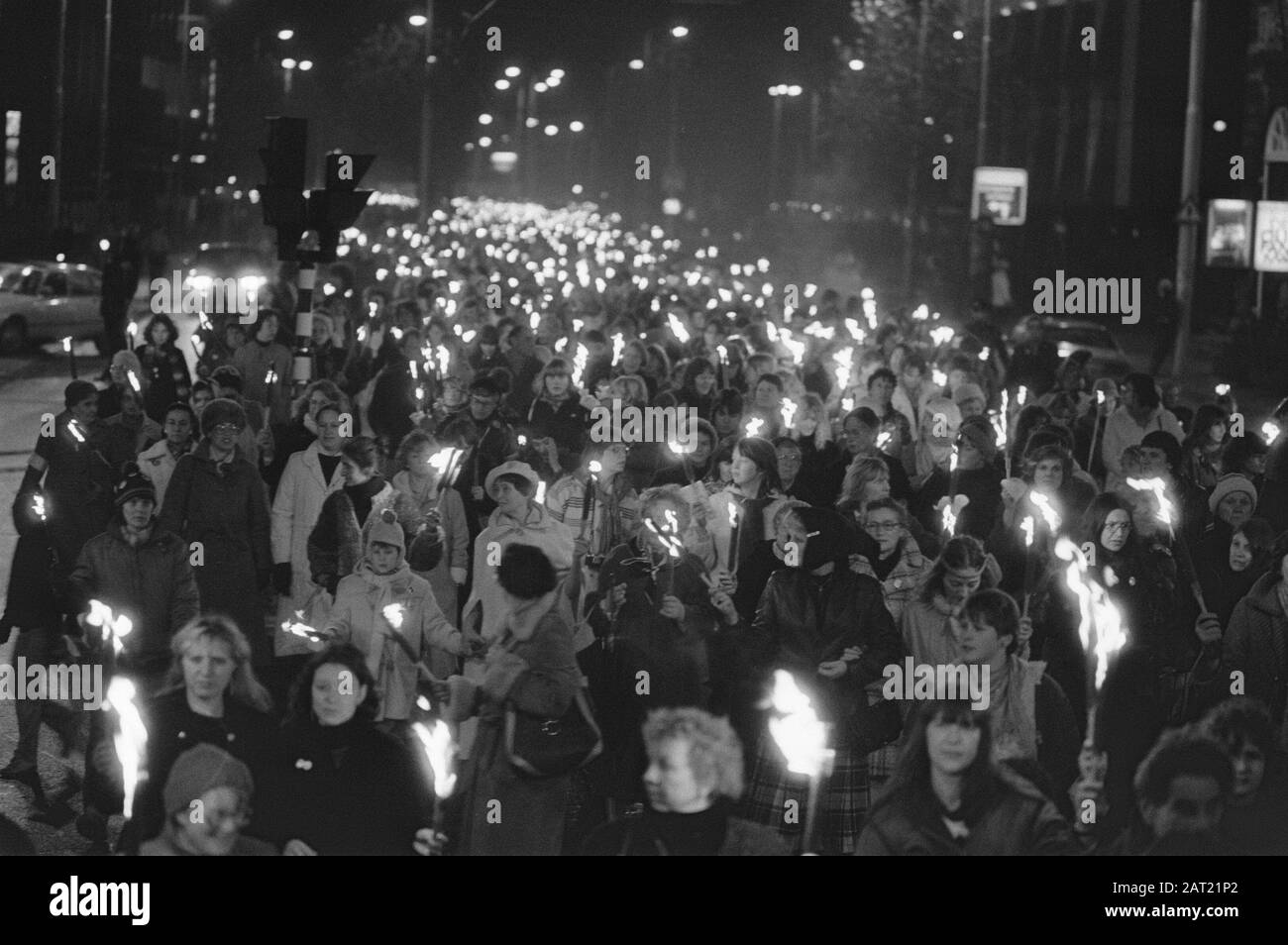 Silent torchlight parade in The Hague by women under the motto In the ...