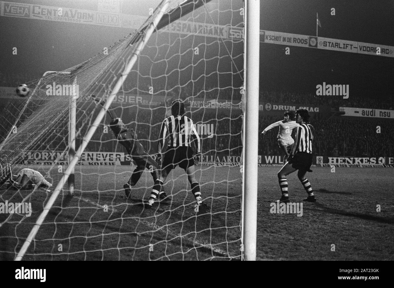 12 march 1975 hi-res stock photography and images - Alamy
