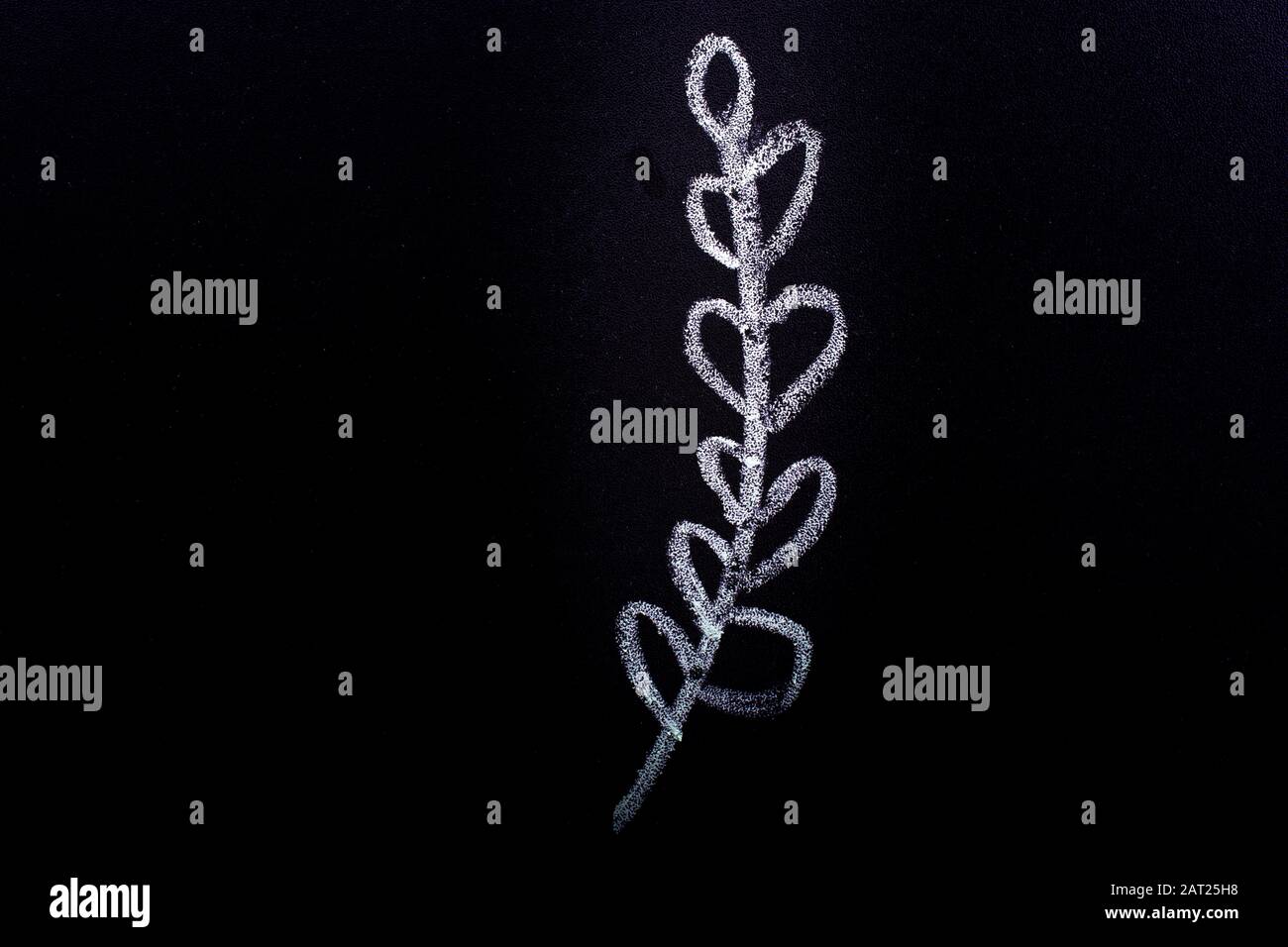 Hand drawn simple flower with white chalk on blackboard Stock Photo - Alamy