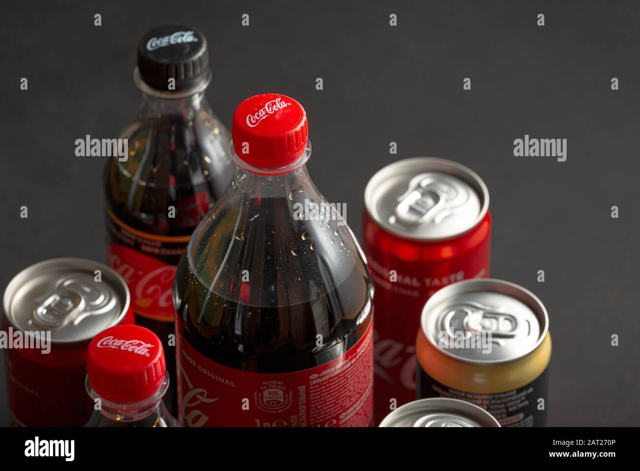 Coca cola can splash hi-res stock photography and images - Alamy