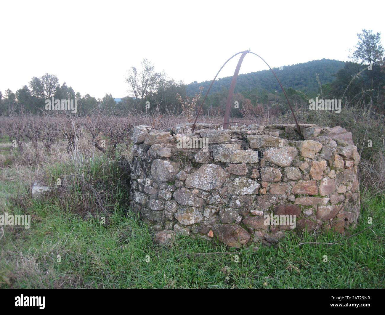 Well made of stone hi-res stock photography and images - Alamy