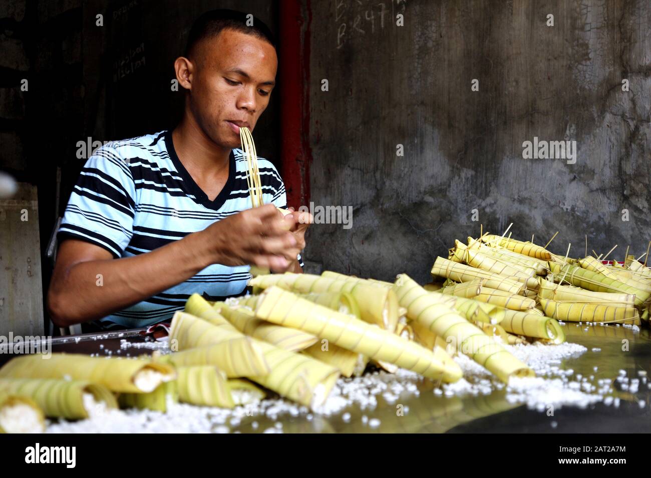 Filipino suman hi-res stock photography and images - Alamy