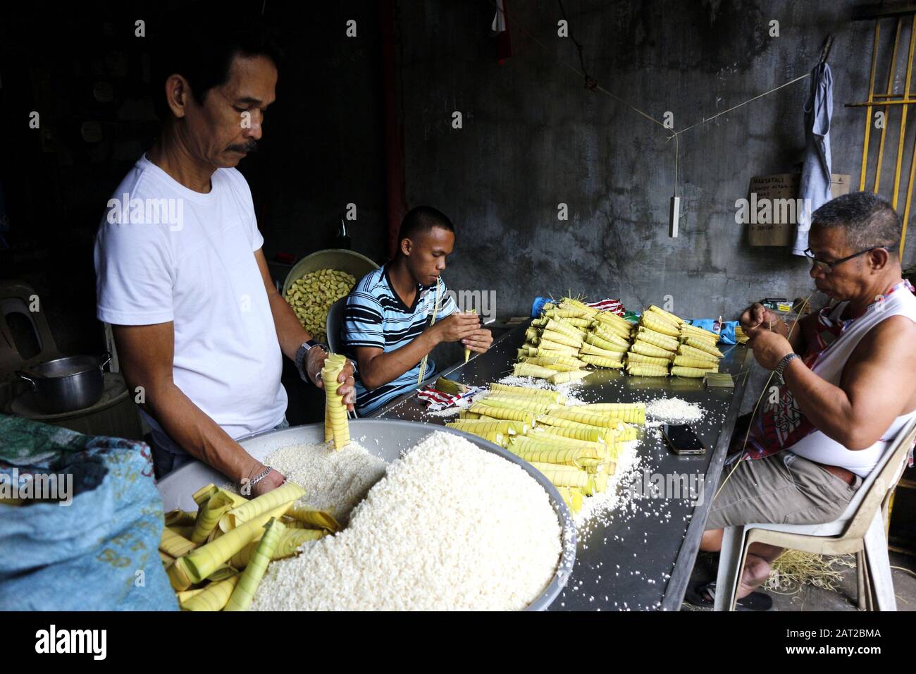 Filipino suman hi-res stock photography and images - Alamy