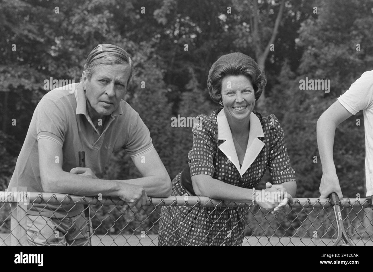 Photo-hour Royal family; Queen Beatrix and Prince Claus watching their ...