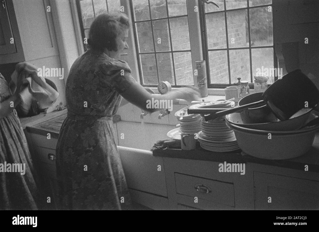 [Photoserie childcare cq childcare] And then there is the washing up to ...