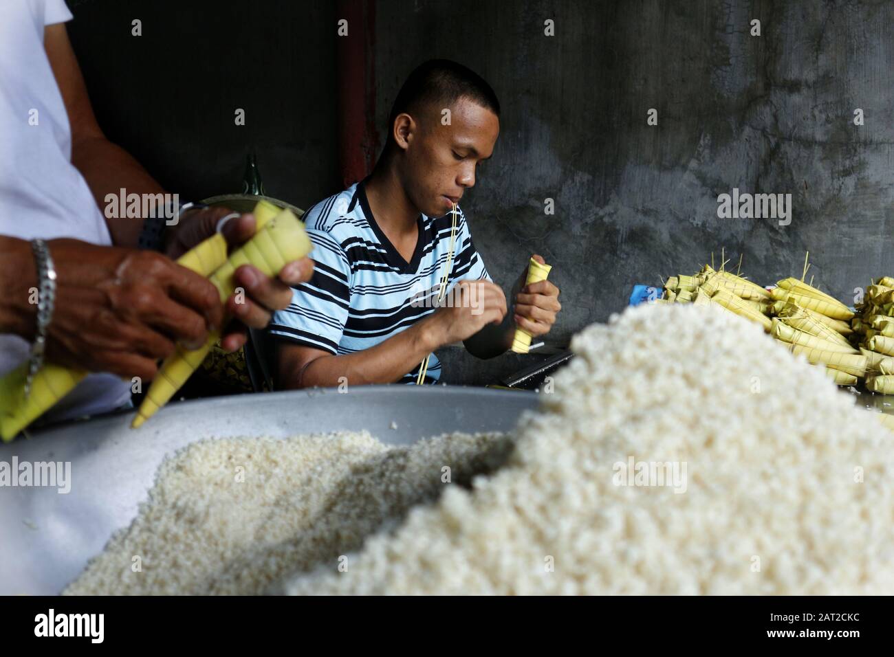 Filipino suman hi-res stock photography and images - Alamy