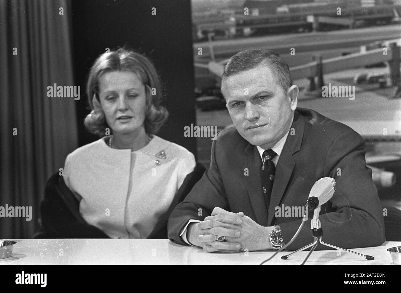 Frank borman hi-res stock photography and images - Alamy