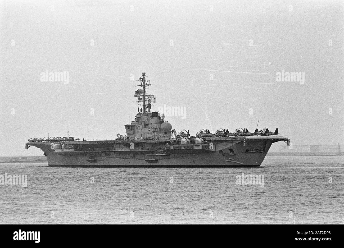 French aircraft carrier clemenceau hi-res stock photography and images ...