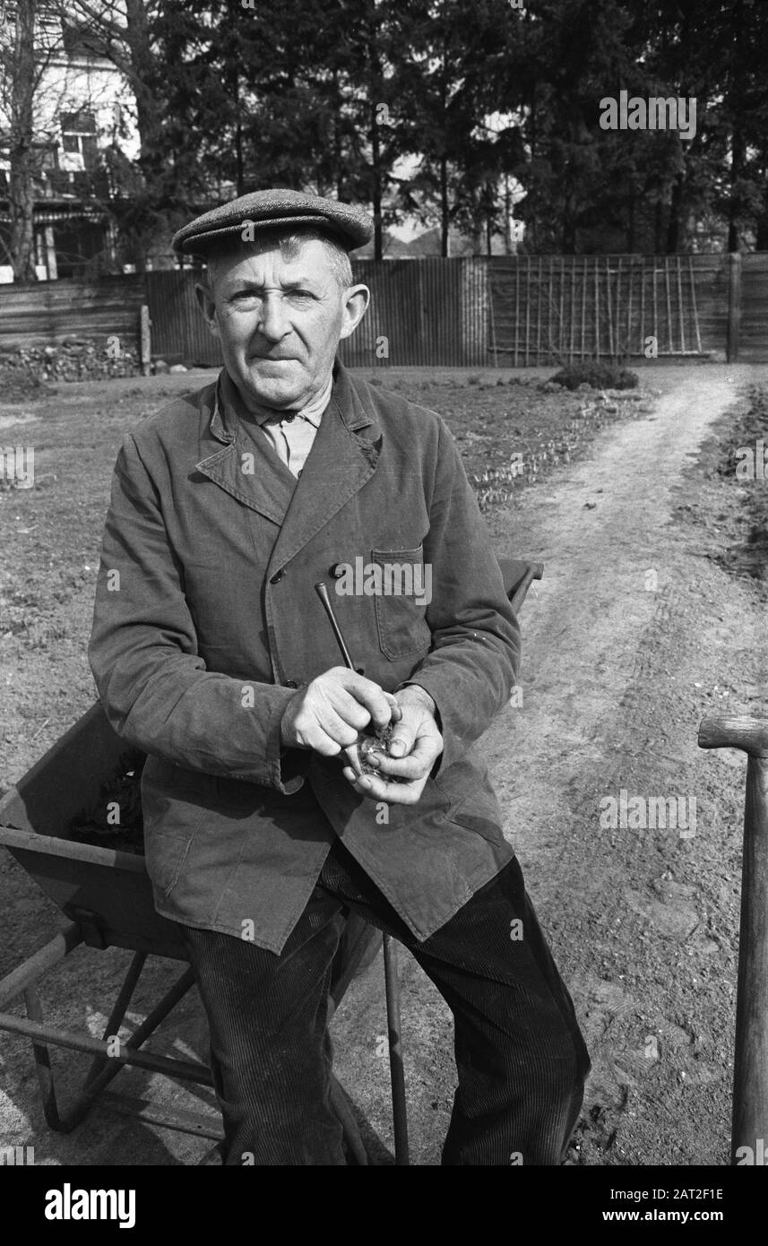G. Van Oosterum 70 years in service in Baarn Date: March 7, 1961 ...