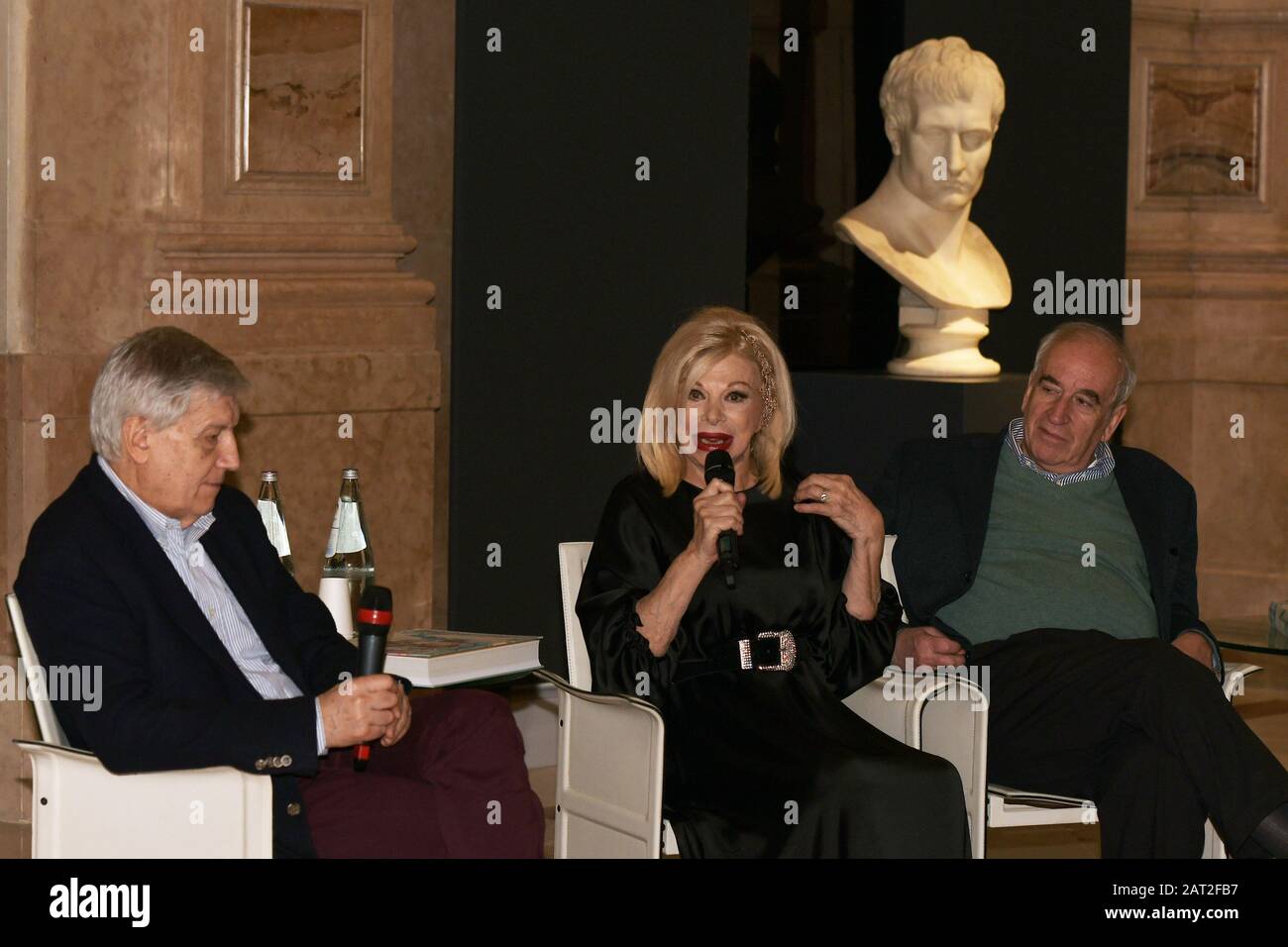 Milan, Italy Sandra Milo at the presentation of Federico Fellini's Book ...