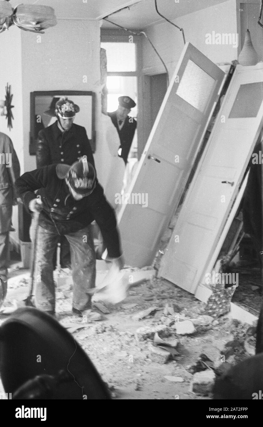 Gas explosion in Linnaeushof. The destroyed living room Date: 6 ...