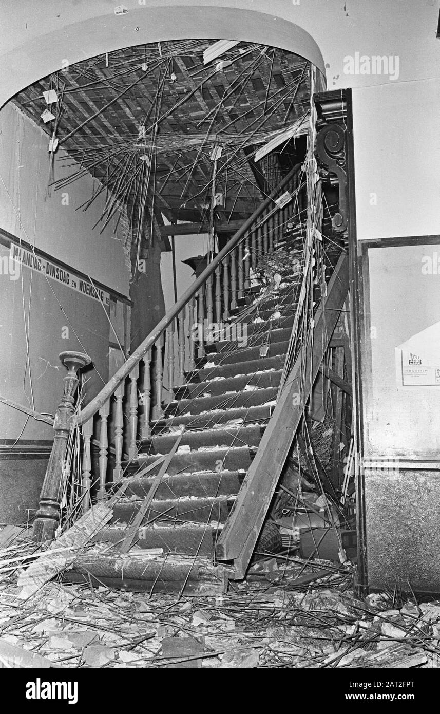Gas explosion in Den Bosch, the staircase was loosened from the wall ...