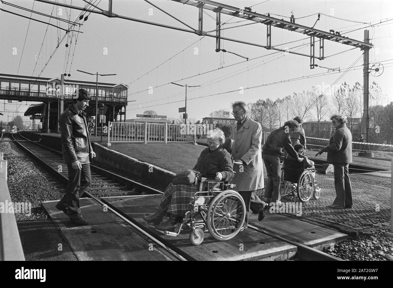 Disabled people in community Black and White Stock Photos & Images - Alamy