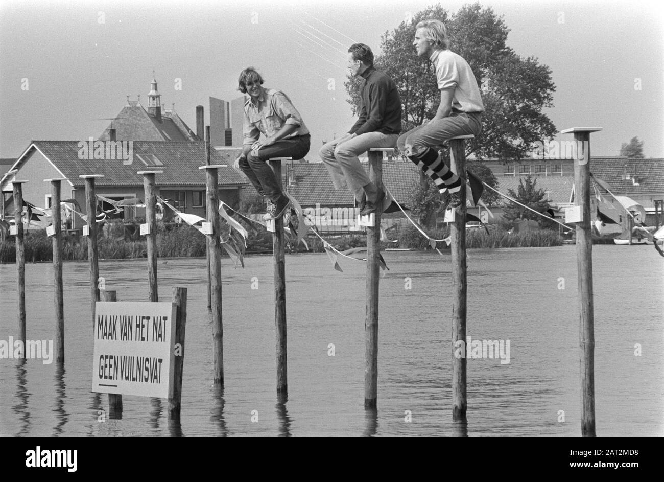 World championships pole sitting Black and White Stock Photos & Images ...