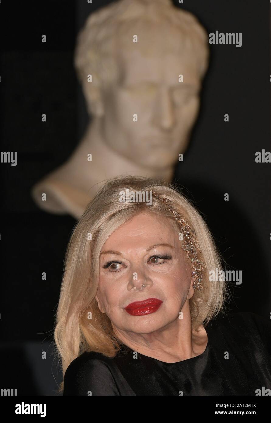 Milan, Italy Sandra Milo at the presentation of Federico Fellini's Book ...