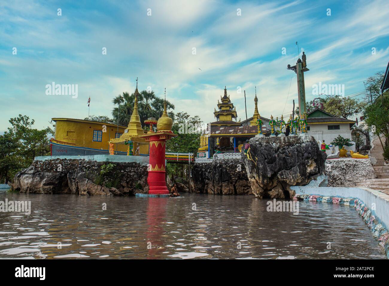 Bayint Nyi (Bayin Gyi Gu or Begyinni) cave temple, Mon State, Myanmar ...