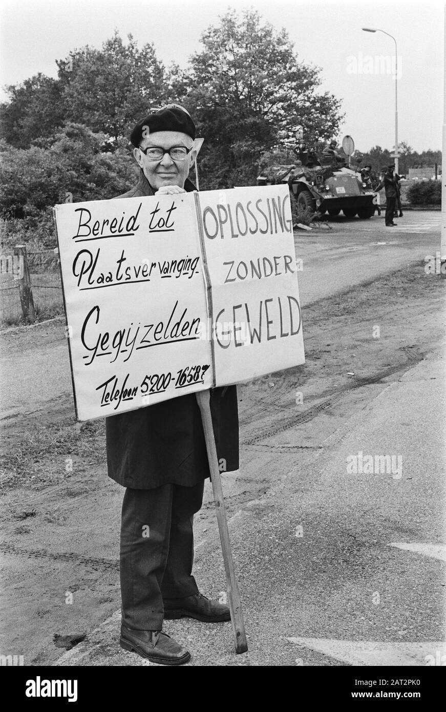 5 14th Black and White Stock Photos & Images - Alamy