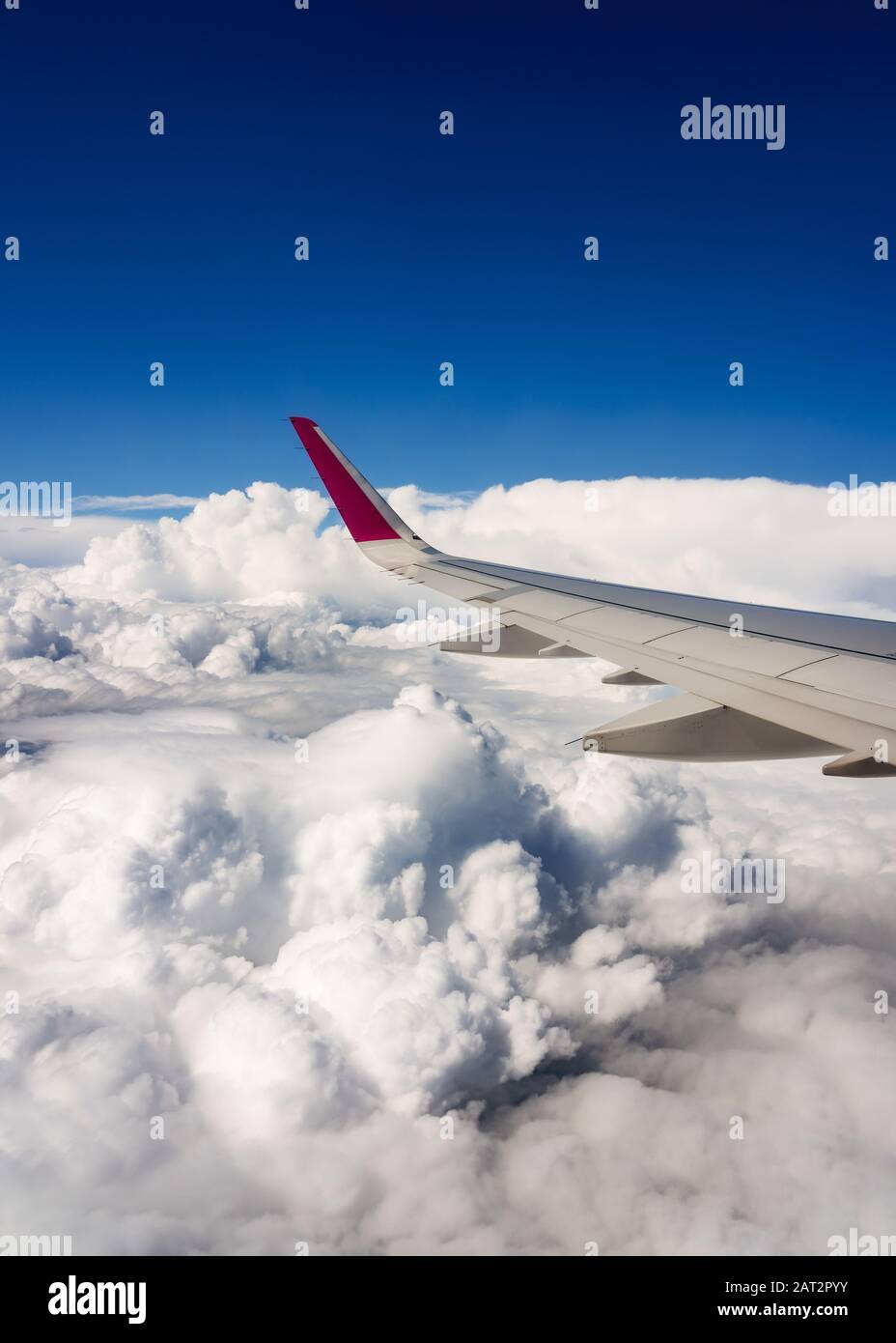 Airplane wing cloud hi-res stock photography and images - Alamy