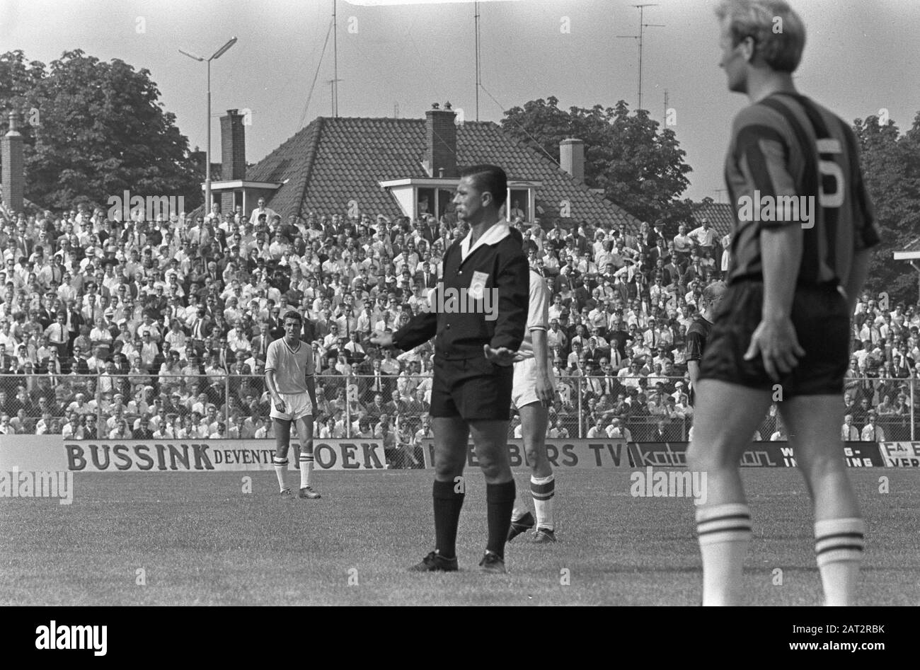 Number 31 referee brouwer hi-res stock photography and images - Alamy