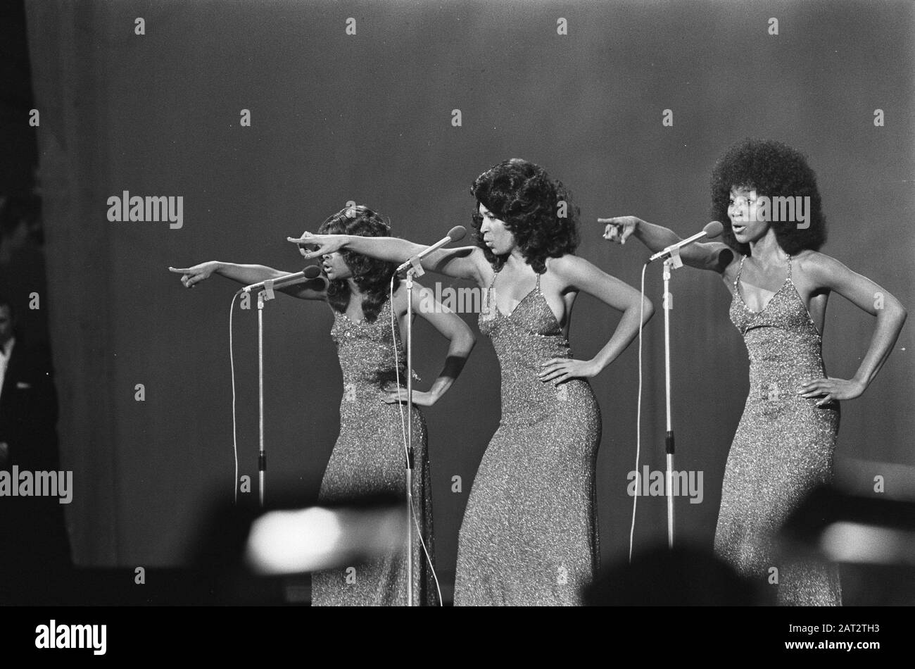 The three degrees group hi-res stock photography and images - Alamy