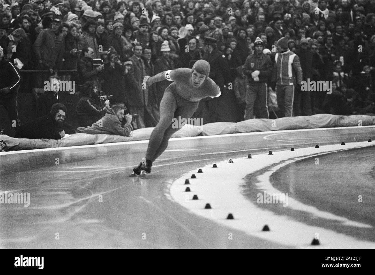 World Skating Championships in Heerenveen; 29-31: Piet Kleine at 10.000 ...