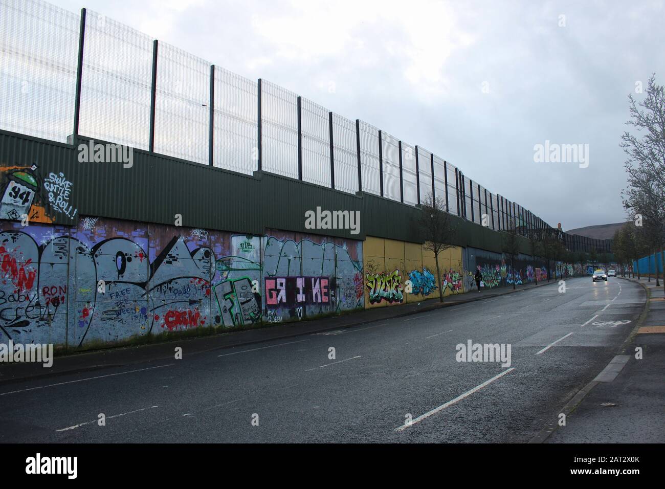 Belfast, Ireland. 29th Jan, 2020. A so-called peace wall or peace line ...