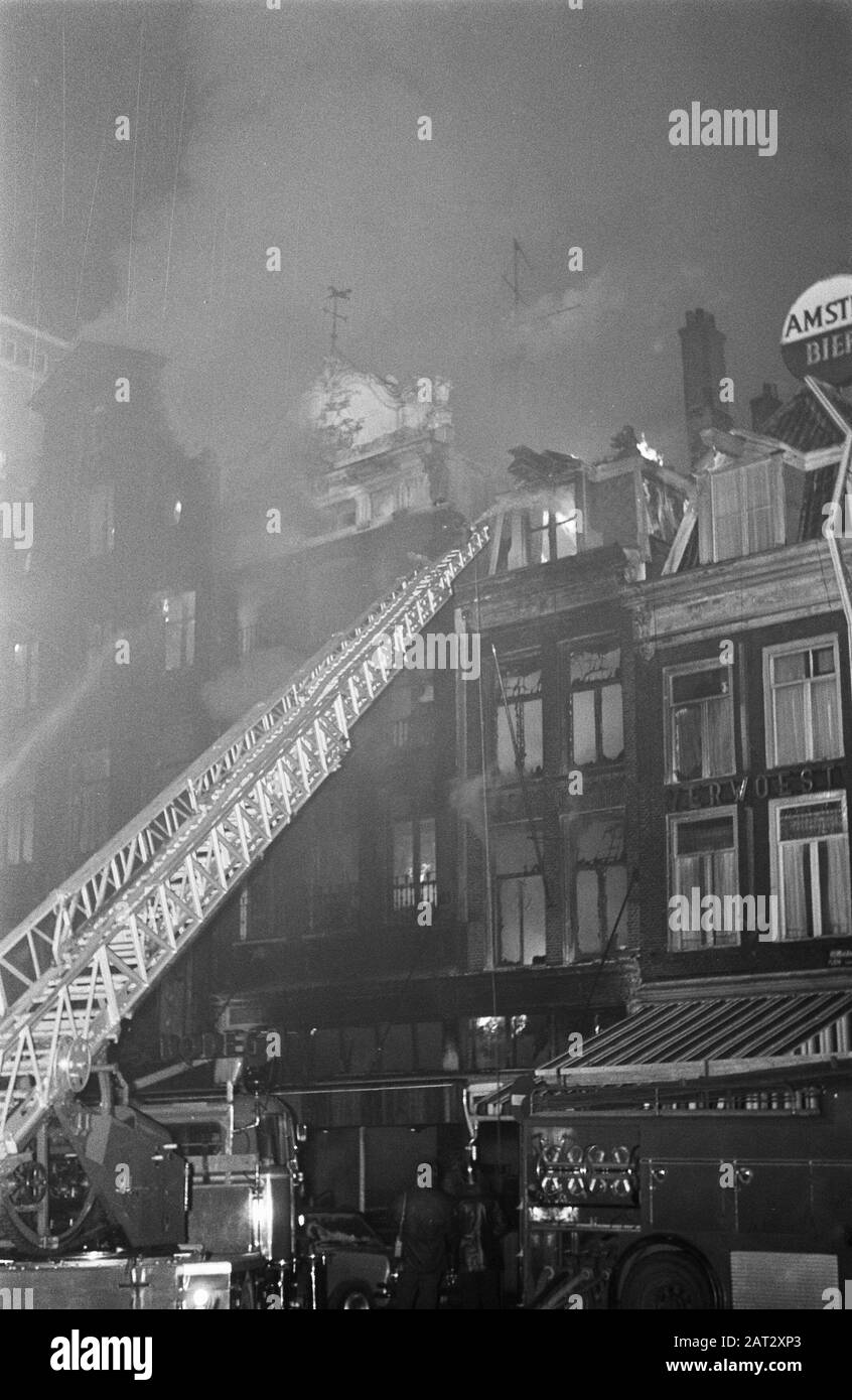 Large fire on Rembrandtsplein, where several buildings burned out ...