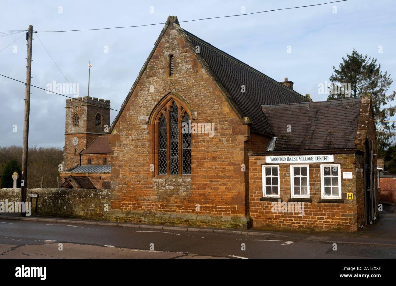 Halse village hi-res stock photography and images - Alamy