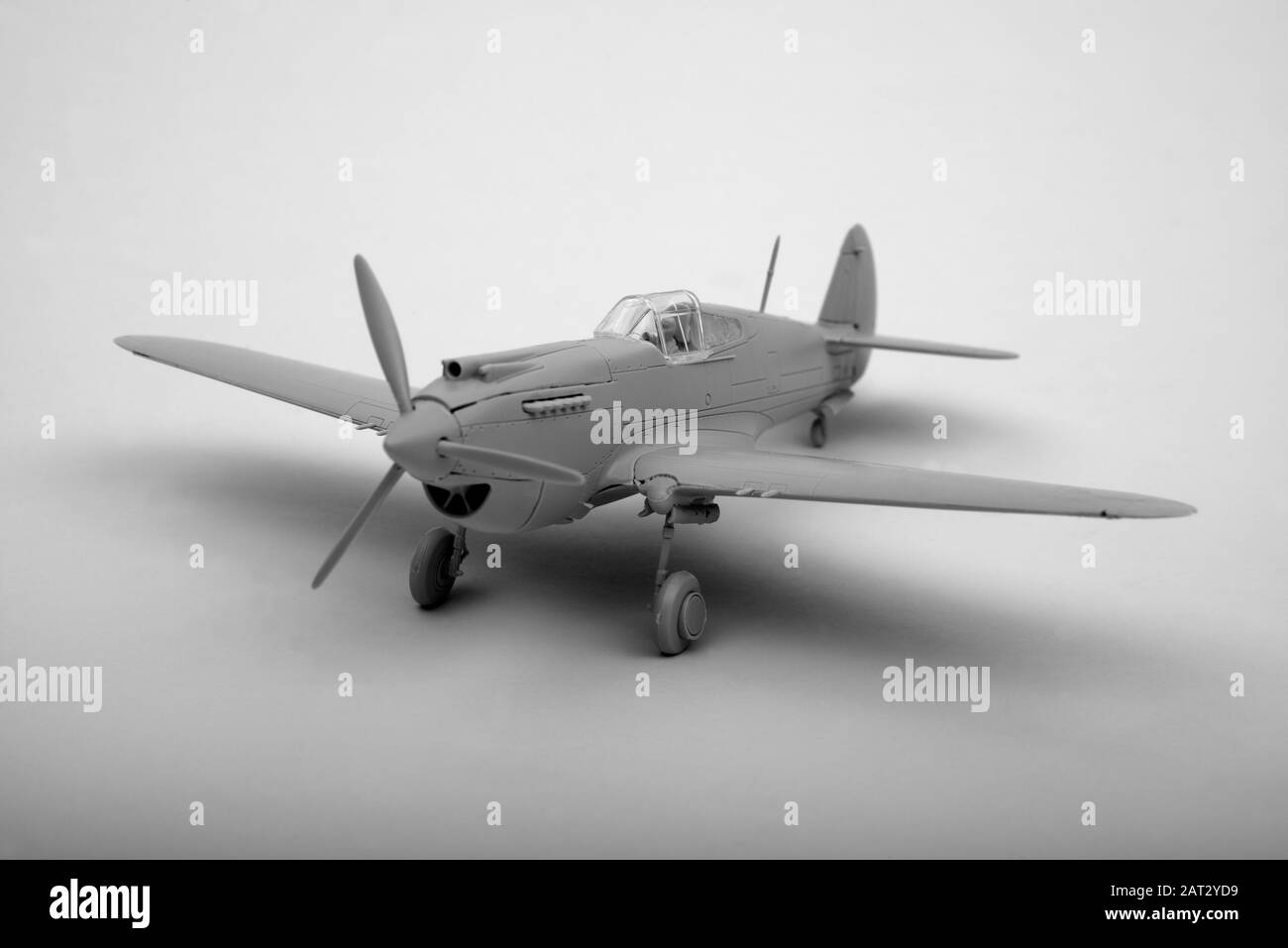 Airfix curtiss tomahawk iib model aircraft Black and White Stock Photos ...