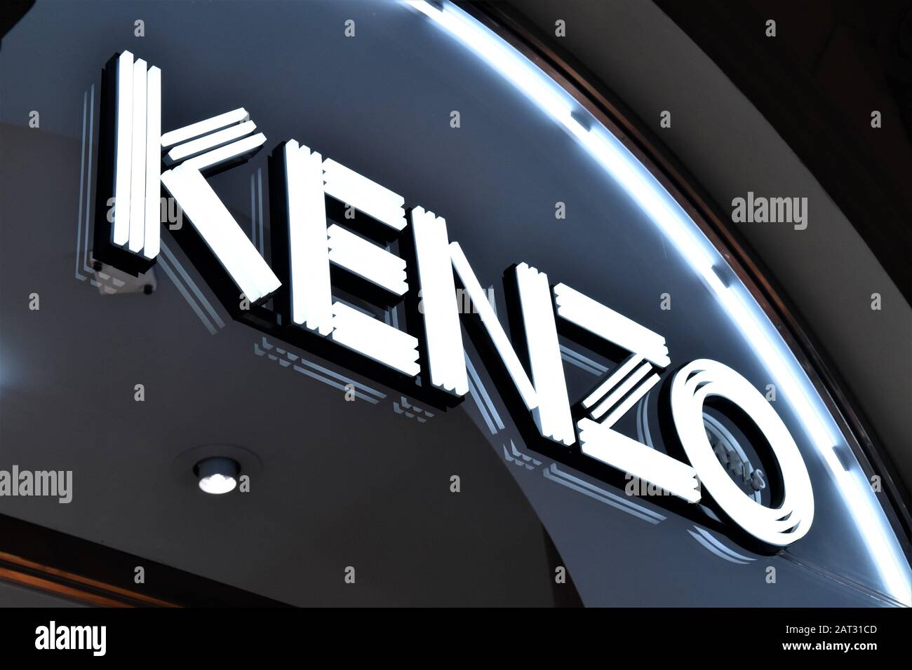 Kenzo logo hi-res stock photography and images - Alamy
