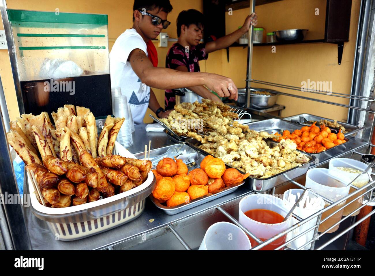 Food stall in manila philippines hi-res stock photography and images ...