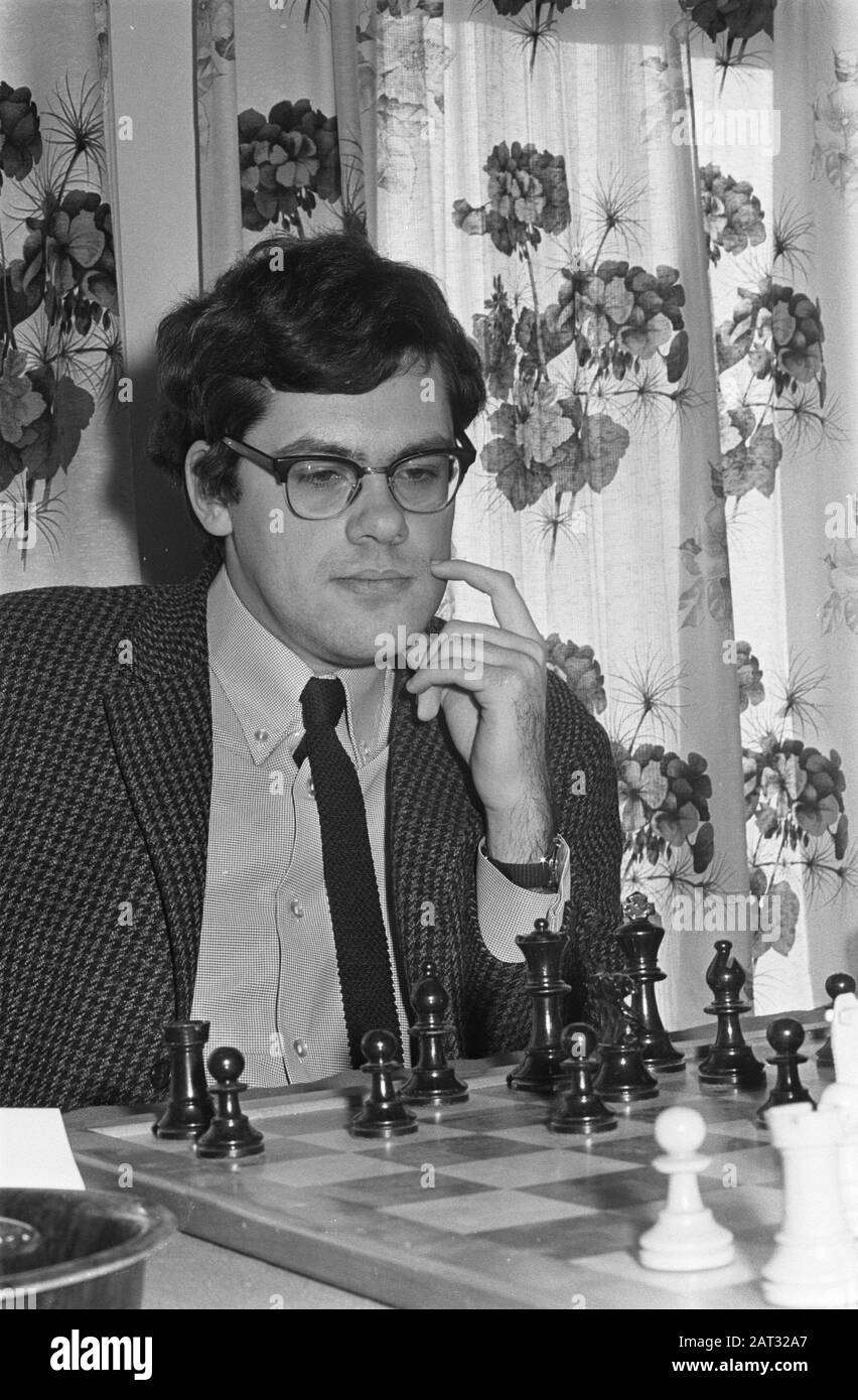 Hoogovenchess tournament 1968, Hans Ree Stock Photo - Alamy