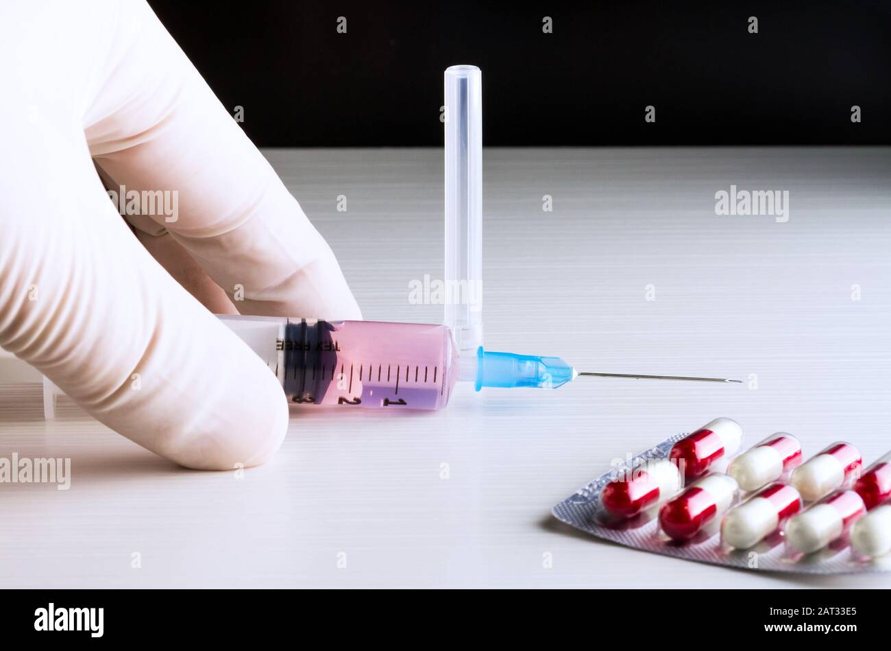 Medical analysis laboratory hi-res stock photography and images - Alamy