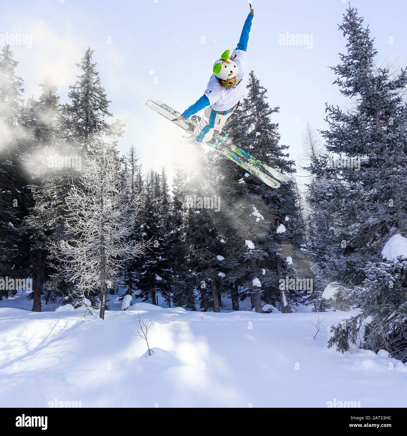 Free fall stunt hi-res stock photography and images - Alamy