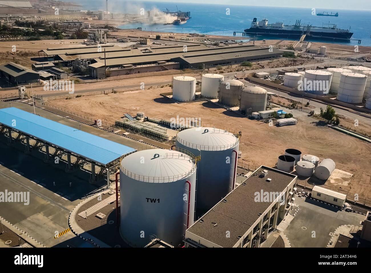 View of oil reservoirs hi-res stock photography and images - Alamy