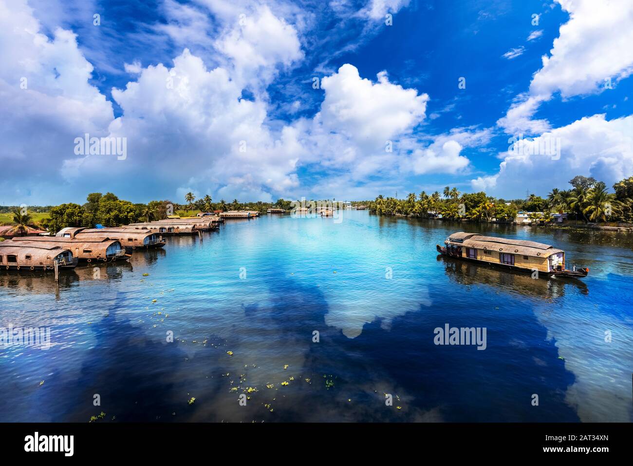 Alleppey backwaters kerala india hi-res stock photography and images ...