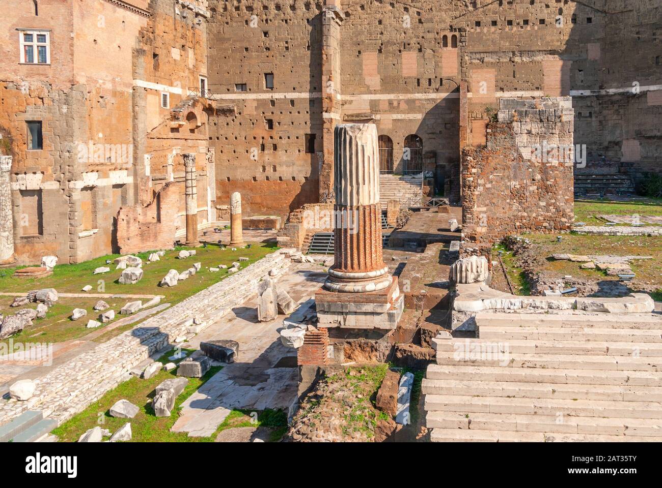 Column monument roman emperor hi-res stock photography and images - Alamy