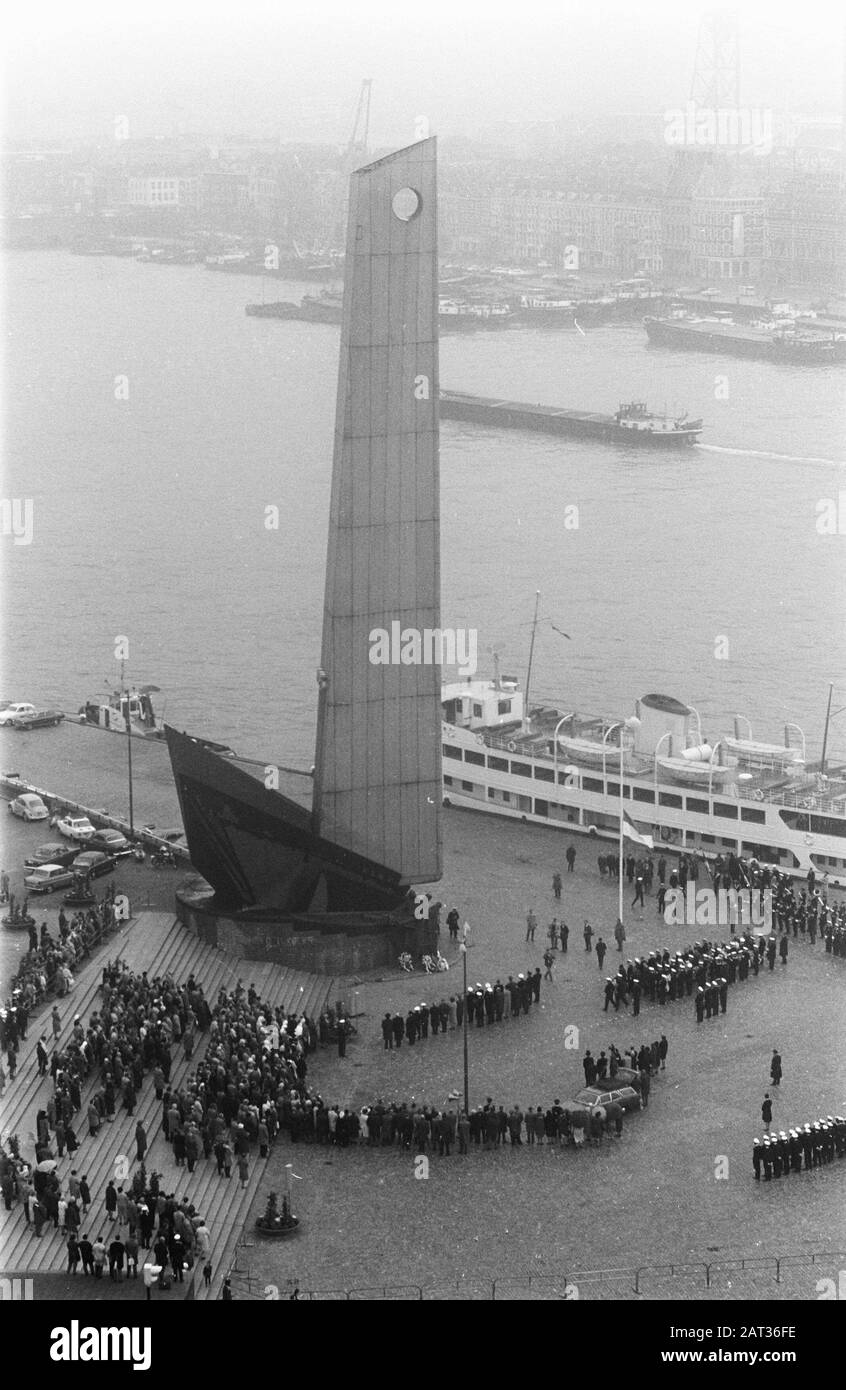 Commemoration of fallen Merchant Navy and Royal Navy at National ...