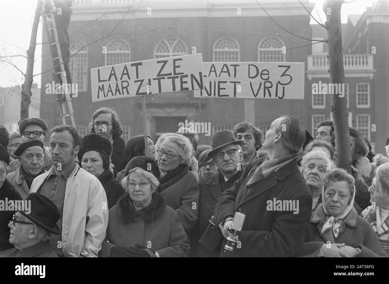 Commemoration February strike; procession with protest signs at docks ...