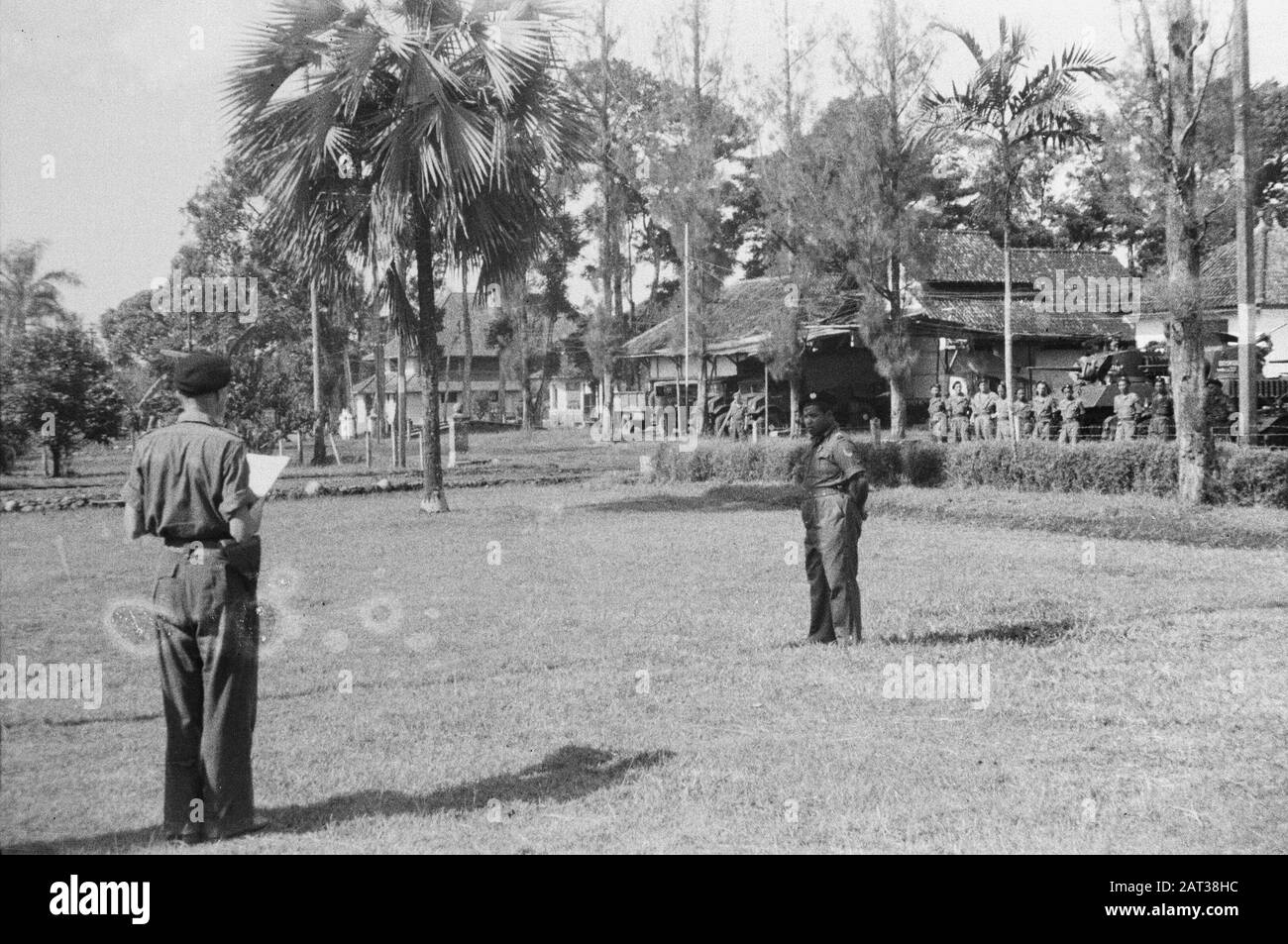 Award at Poerwokerto of the Bronze Cross to Ambonese soldier 1st class ...