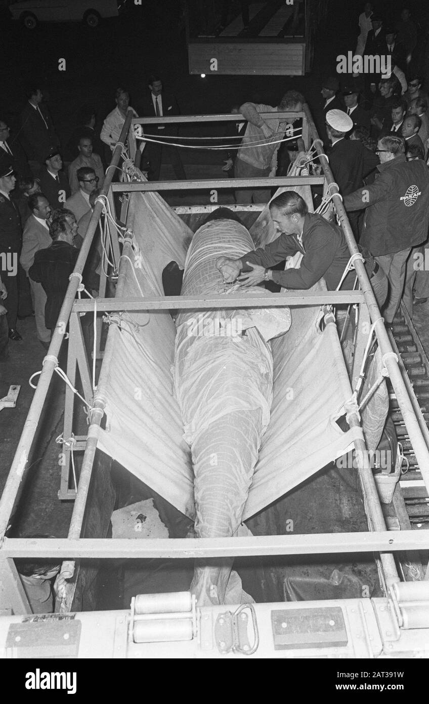 Aquatic transport Black and White Stock Photos & Images - Alamy