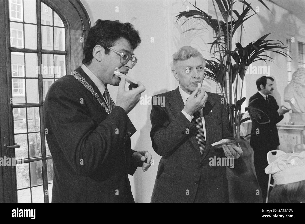 Van thijn eats hi-res stock photography and images - Alamy