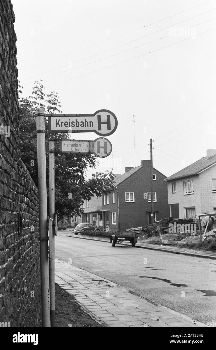 1 2 german bus stop hi-res stock photography and images - Alamy