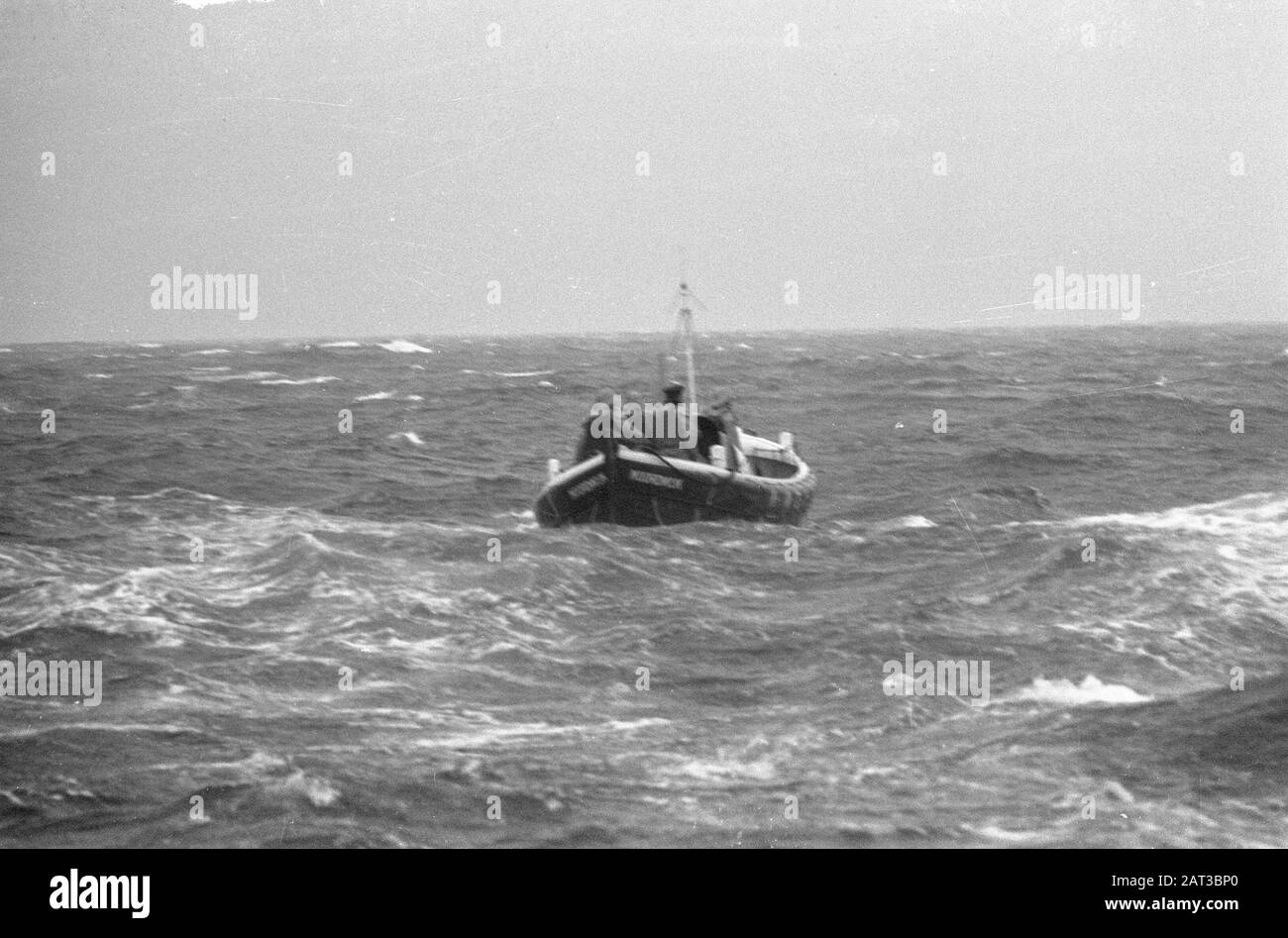 The REM Island, the wing boat brings films to the island Date: 11 ...